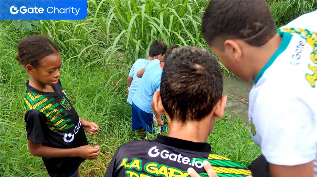 Gate Charity and A. A. Garotos Host Football Practice Event for ...